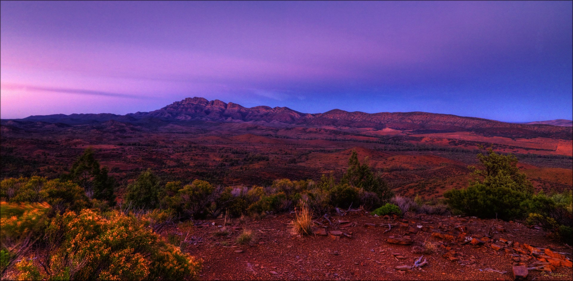 Tracks – Merna Mora Station